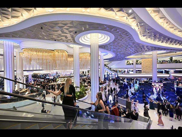 Fontainebleau Las Vegas empty