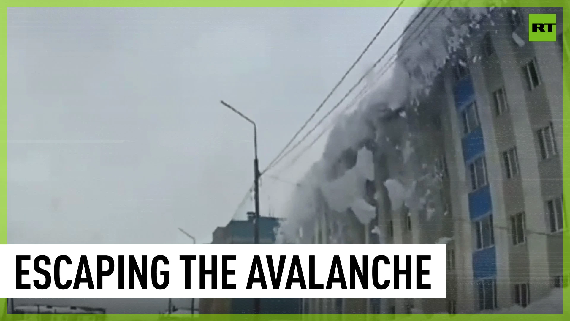 Avalanche from building roof nearly crushes pedestrian