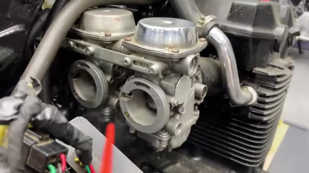 Full Rebuild of Honda CB1300 in 18 Minutes Time-lapse