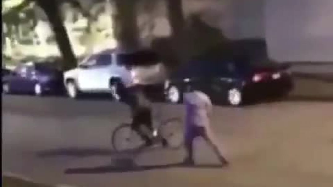 CYCLIST GETS BONKED FOR BREAKING CAR WINDOW
