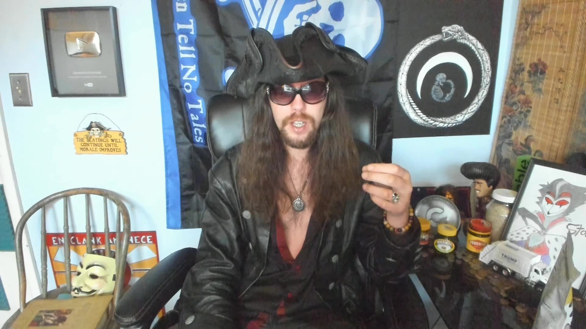 Kanye Declares Himself to be a Nazi, Releases Song Called Heil Hitler ...