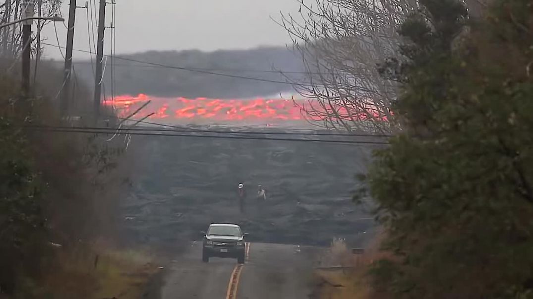 Incredibly Fast Flowing Lava River - See Pinned Comment for Links.